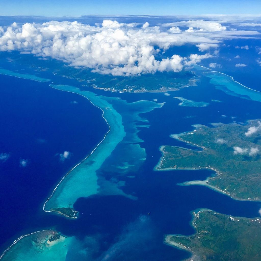 Travelling across time / Viajando a través del tiempo – Social Studies ...